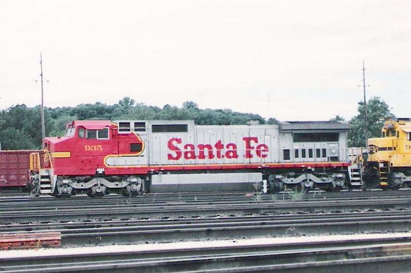 ATSF 935